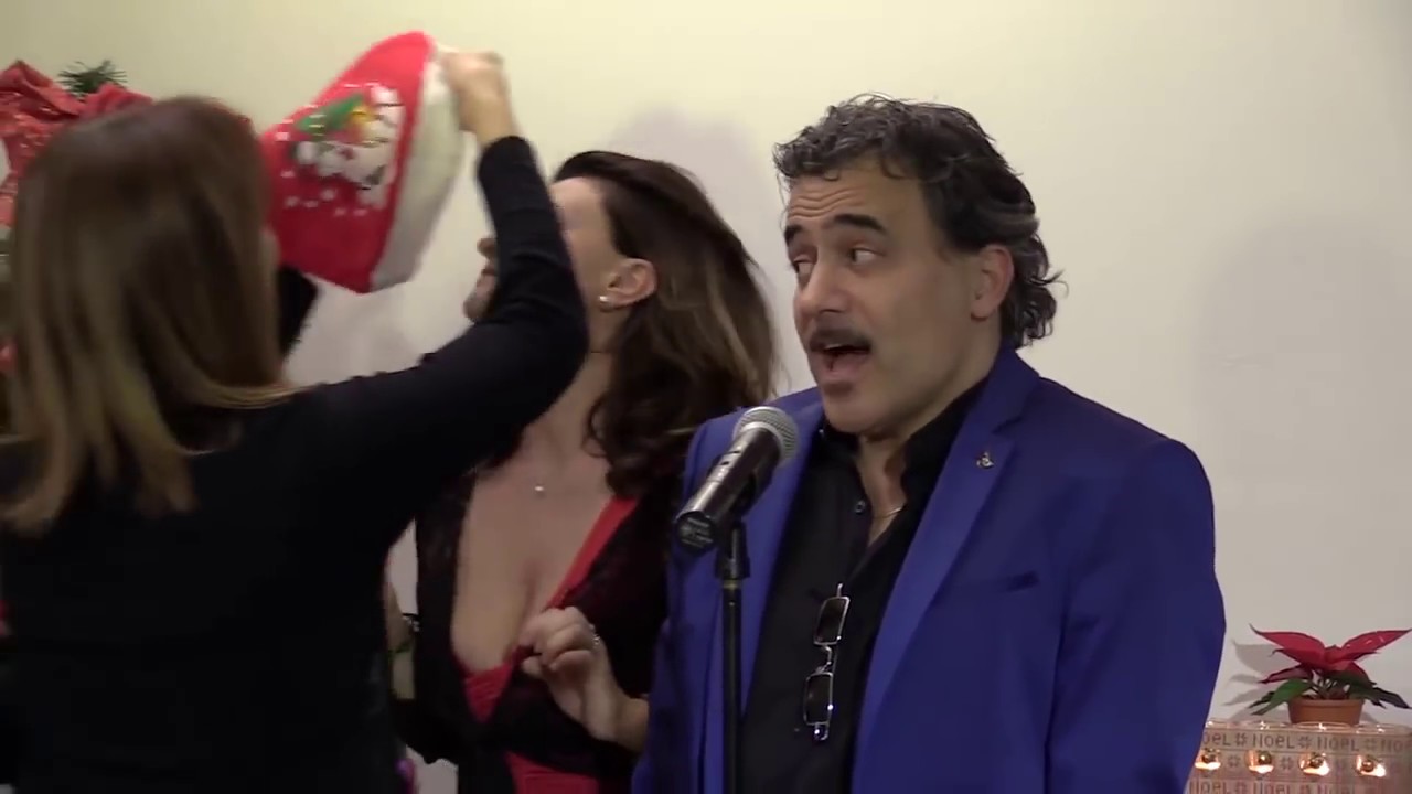 Bruno Conte - The Christmas Song - YouTube