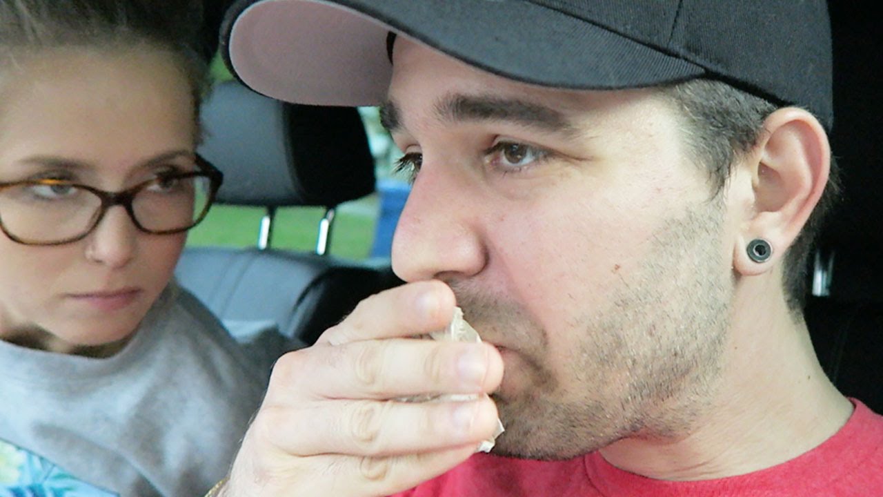 MY LIPS ARE ON FIRE! (12.04.15 - Day 2410) - YouTube