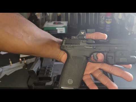 SMITH AND WESSON 5.7 UNBOXING - YouTube