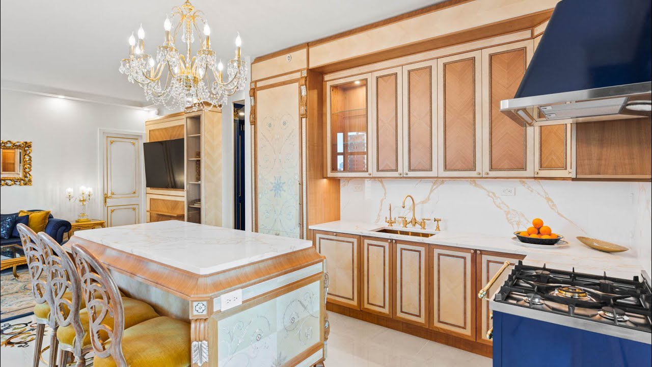 Times Square Penthouse with Nicole Gary - 1600 Broadway Penthouse 4C ...