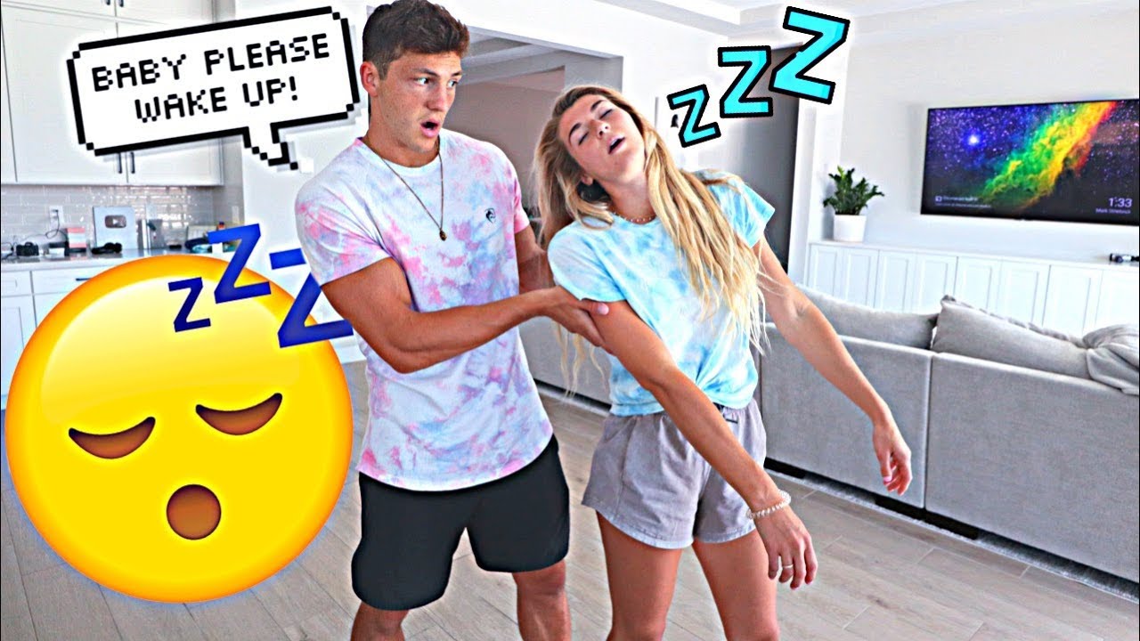 Sleep Walking PRANK On My Fiance.. *Cute Reaction* - YouTube