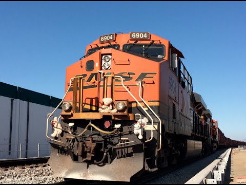 BNSF Freight Train Action in Fullerton, CA - YouTube