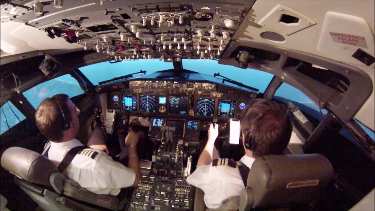 B738 Normal Takeoff Procedures demo - YouTube