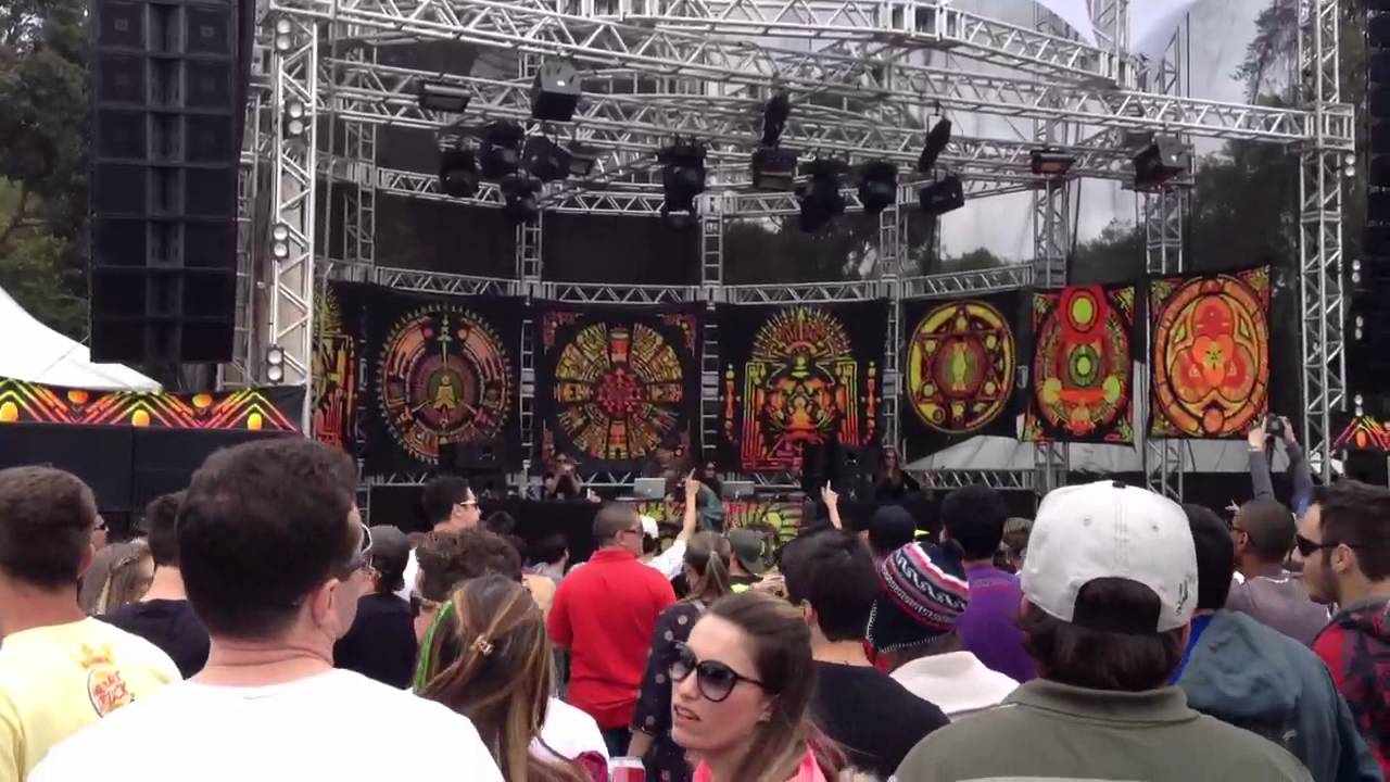 Tribal Tech - THE END - YouTube