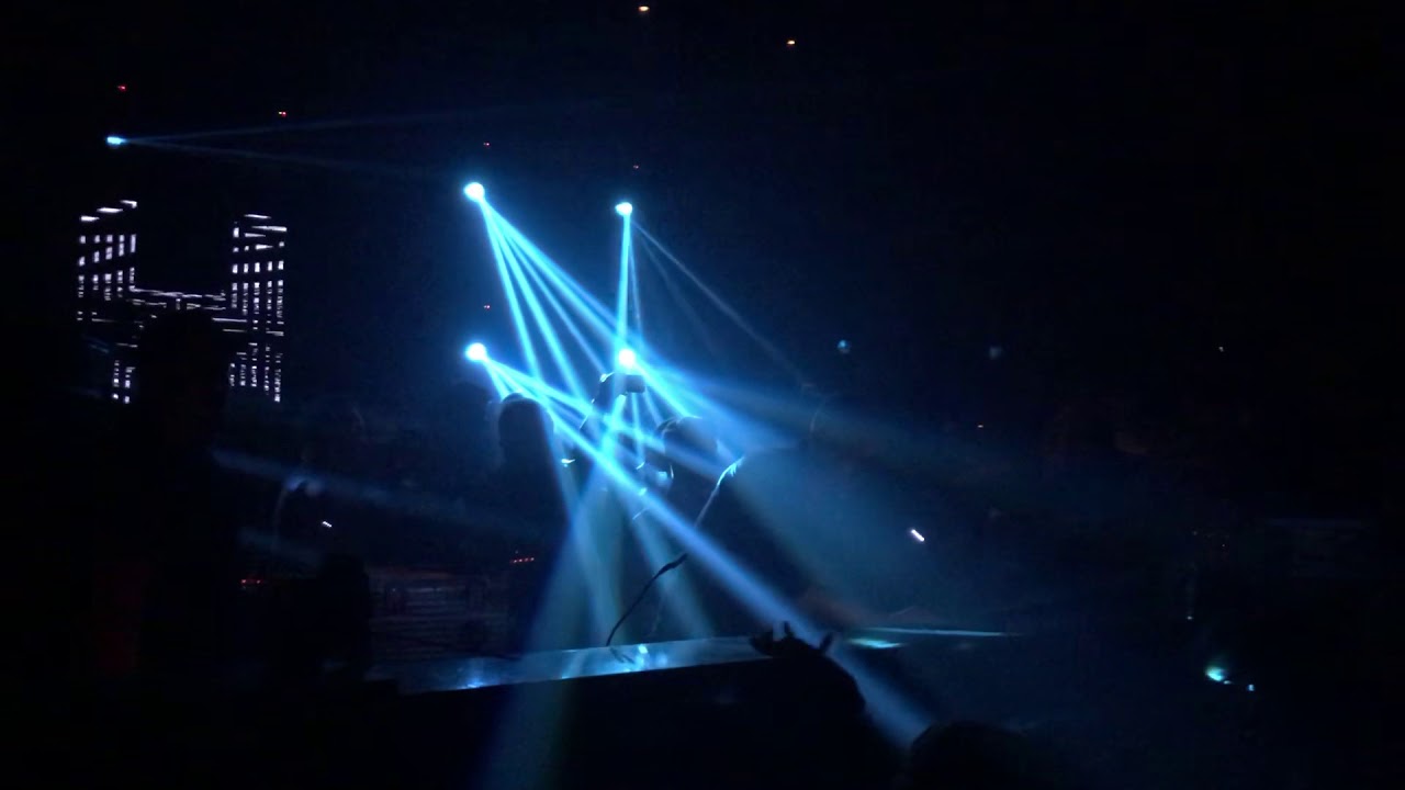 SAM PAGANINI Zenith Tour ‘18 - YouTube