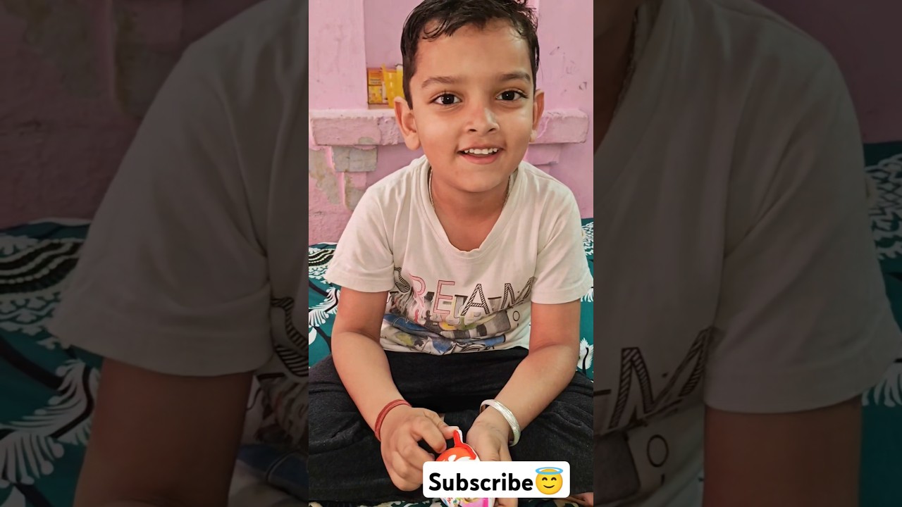 Guru ka surprise moment! Kinder Joy के अंदर क्या होगा? चलो मिलकर देखें ...