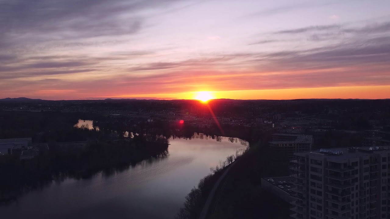 Coucher de soleil sur Sherbrooke 6 mai 2020 - YouTube