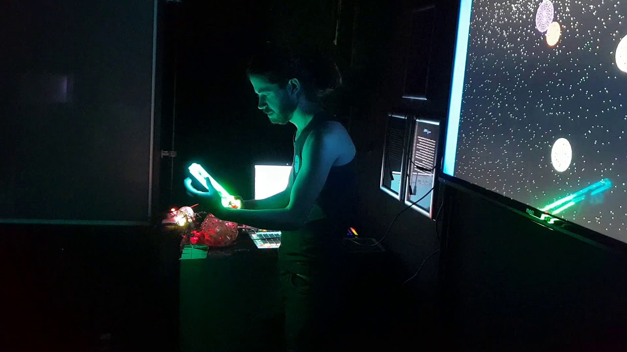 Eyal Weisz - Inspiration Ninja - Invasion - Mini Maker Faire at Jerusalem Science Museum 2018 ...