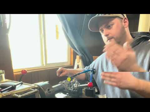 How to machine the base of a chainsaw cylinder