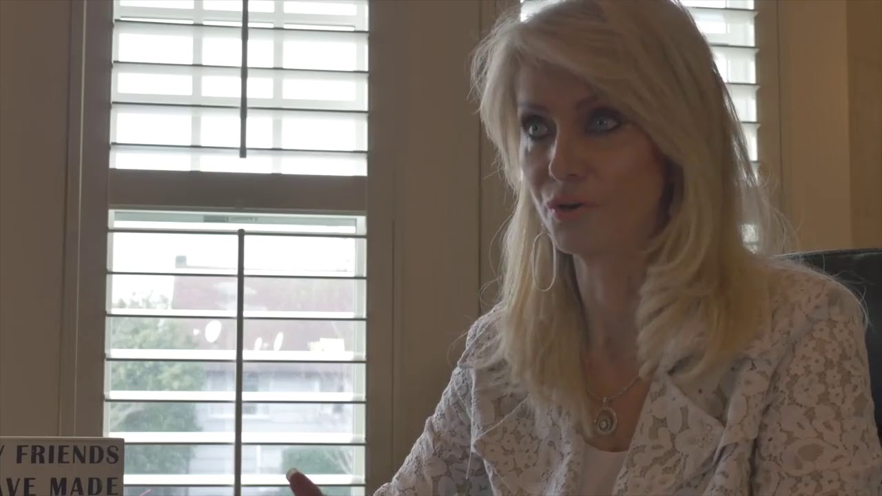 Terrie Cox - World Ranked Agent USA-Relocate.com - YouTube