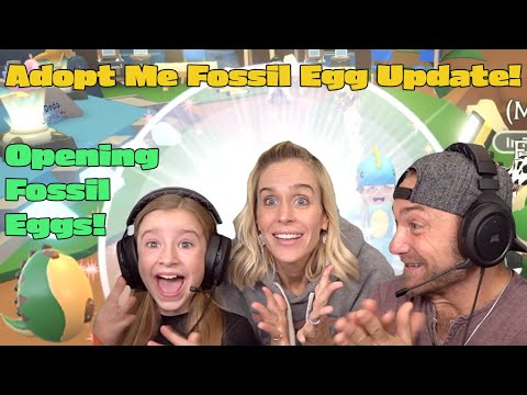 Opening Fossil Eggs!! We LOVE The New Roblox Adopt Me Dinosaur Update!!
