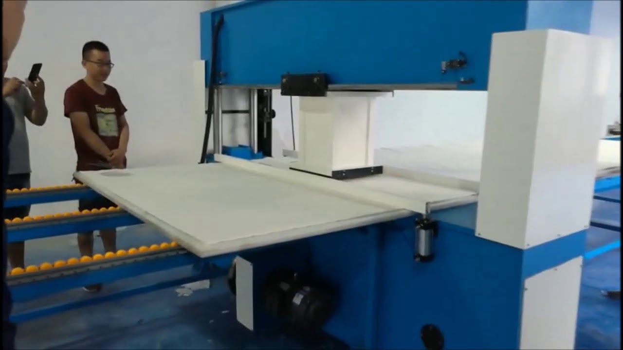 Nonwoven Beauty Face & Eye Mask Cutting Machine - YouTube