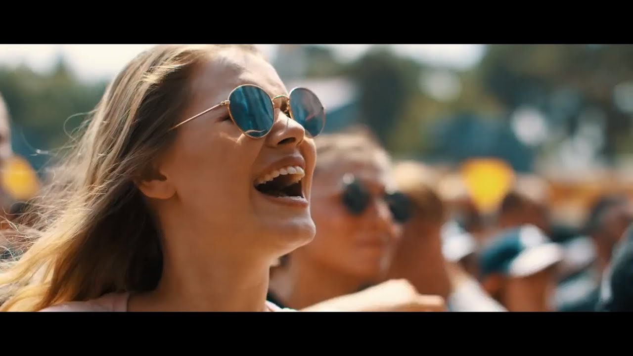 Aversion ft. Disarray - Swan Song (Hardstyle) | HQ Videoclip - YouTube