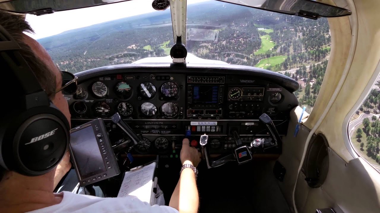 Approach and Landing KFLG, Flagstaff Intl, Az Rwy 21 - YouTube