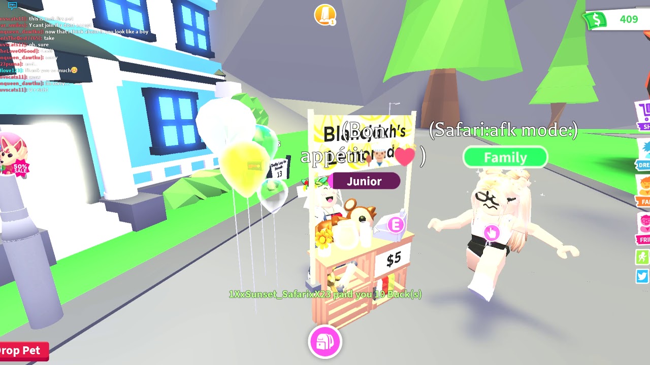 playing roblox adopt me - YouTube