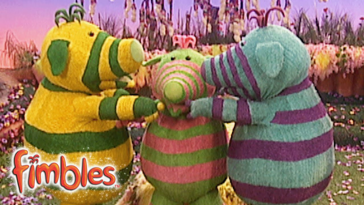 TISSUES 🤧 Pom has the Sneezles! | The Fimbles and Roly Mo Show Full ...