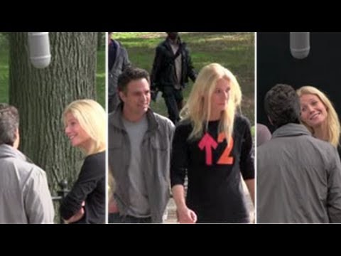 Gwyneth Paltrow Films Thanks for Sharing with Mark Ruffalo on NYC Set