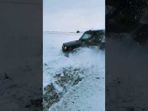 Что творит НОВАЯ НИВА в СНЕГУ. #автоврн #оффроад #нива #турбонива #новаянива