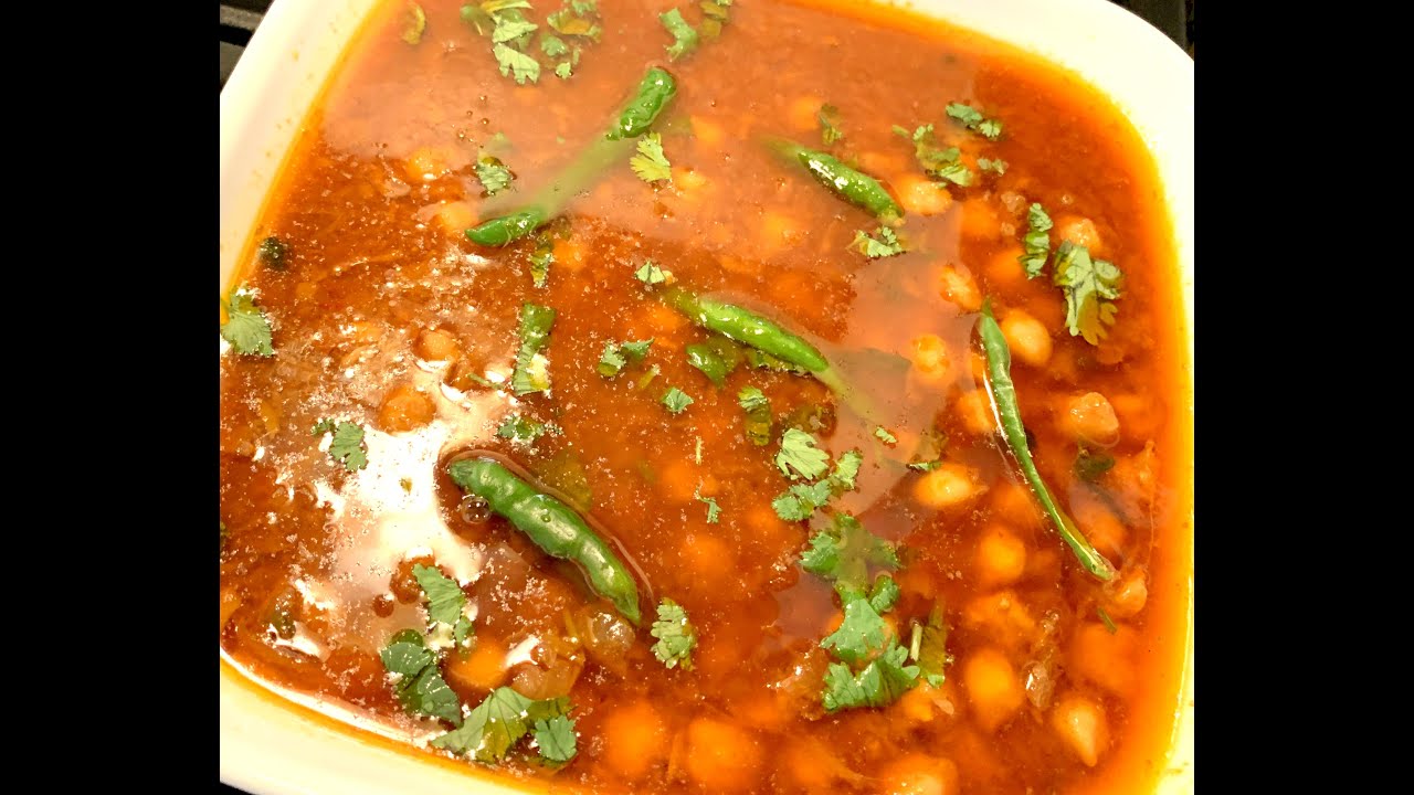 MAZEDAR SAFAID CHANAY KA SALAN (DESI STYLE | WHITE CHICKPEAS CURRY ...