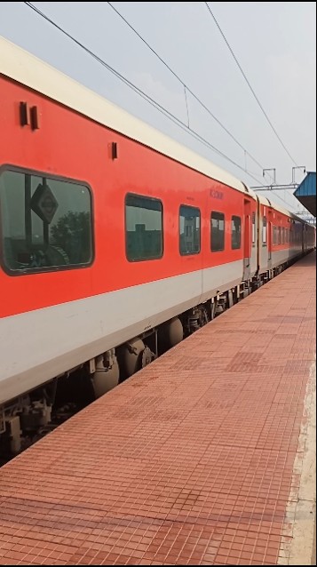 "New LHB Coaches + WAG9 at Full Throttle: Where Power Meets Precision ...