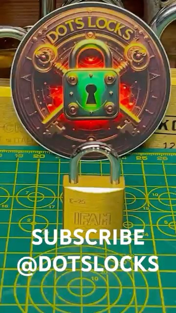 (278) IFAM PADLOCK v QUAD WAVE RAKE #lockpicking #locksport # ...