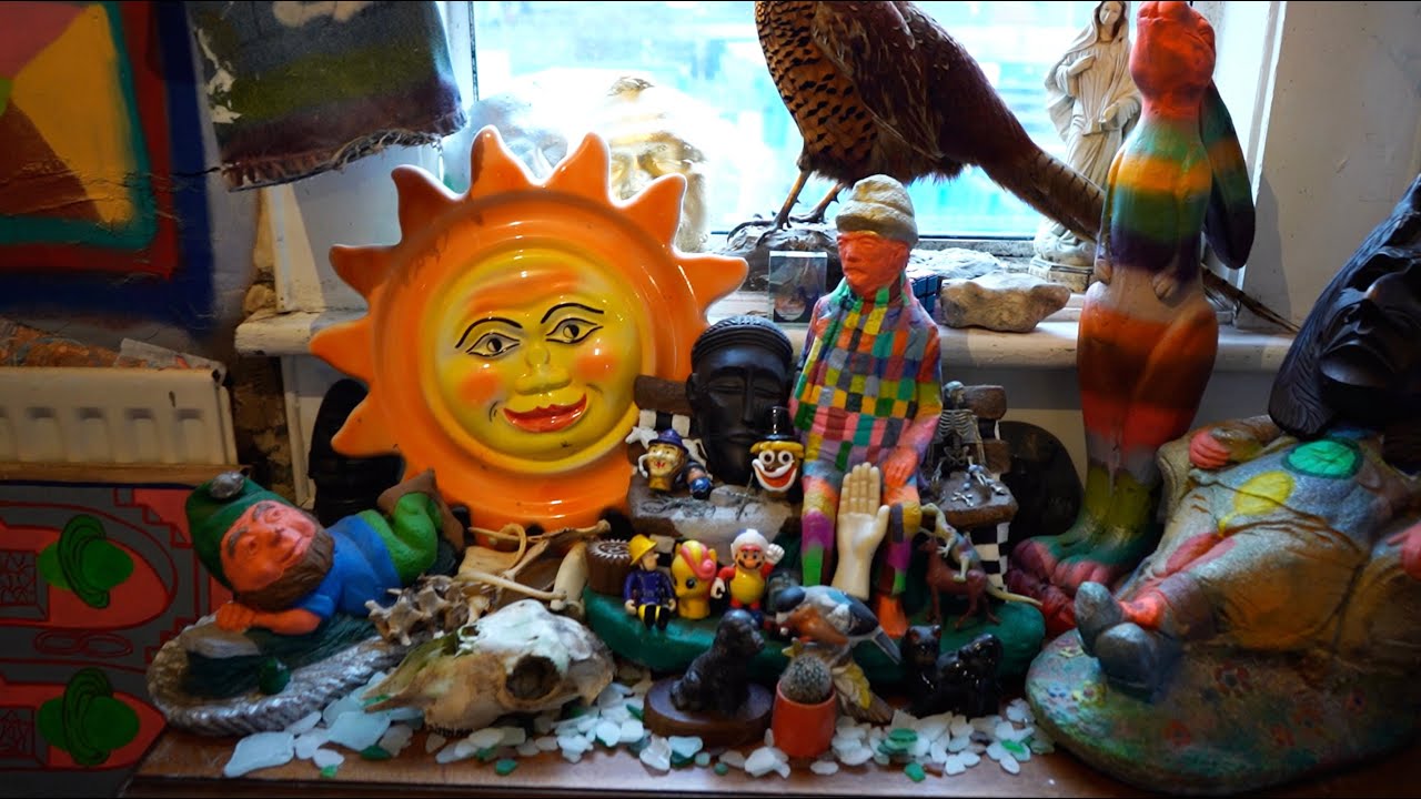 Day time walk in Dublin: Mark Foran "A Product of The Bad Art Club. The ...