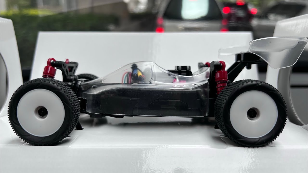 KYOSHO MINI-Z Buggy MB-010VE 2.0 8500 KV - YouTube