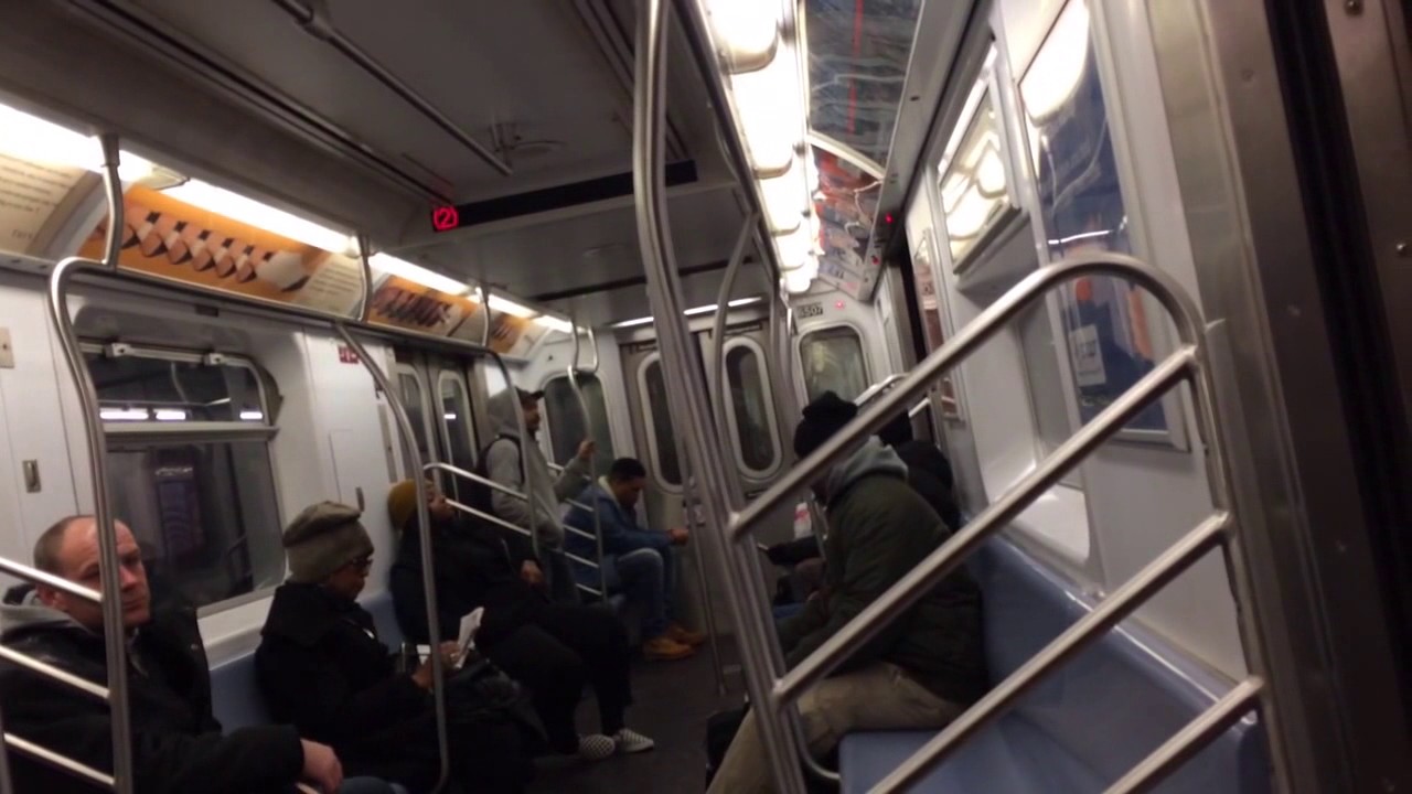 Announcements glitch on the R142 (2) Train - YouTube