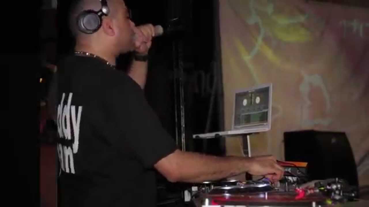 Teddy afro From Addis Ababa & dj Teddy jam live Concert in Dubai - YouTube
