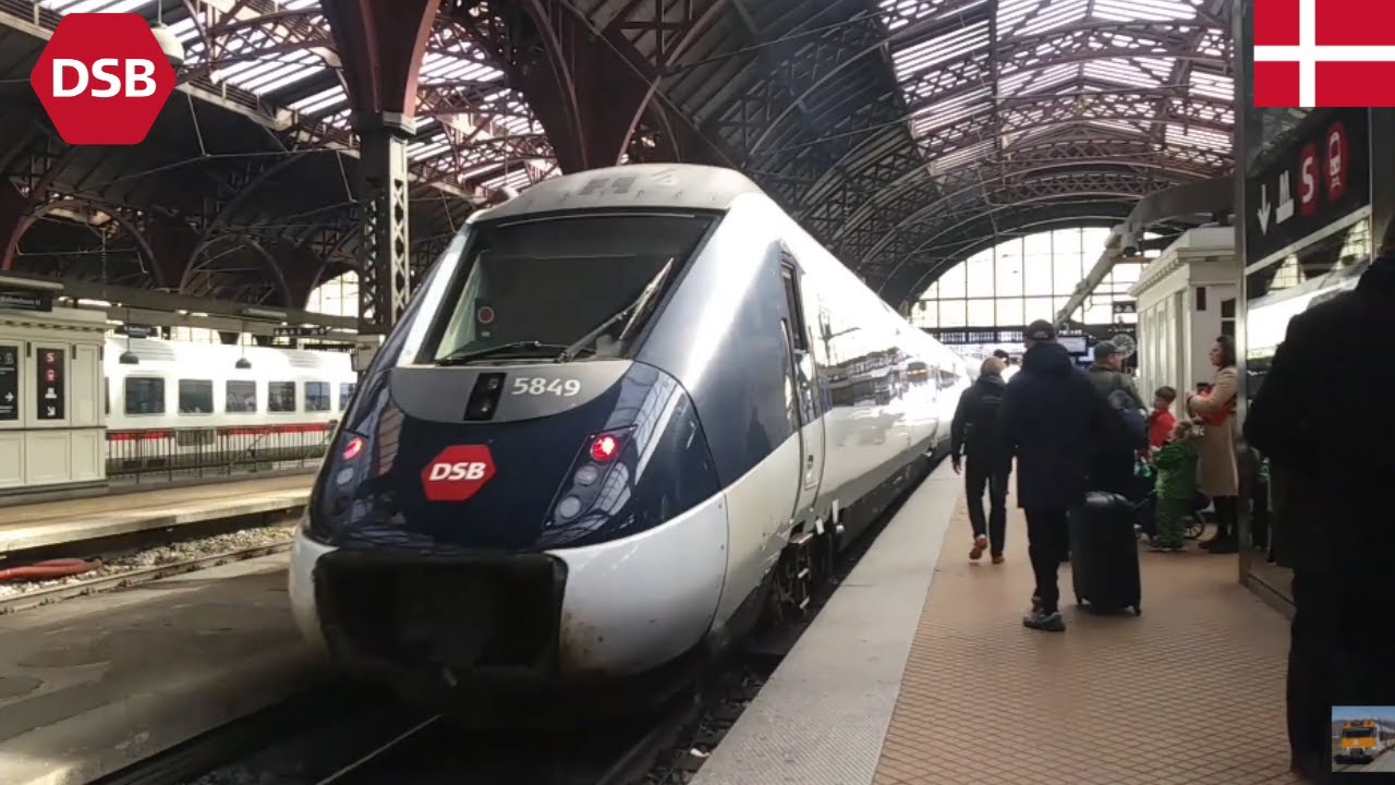DSB IC4 AnsaldoBreda arribant a l'estació de Copenhaguen (Dinamarca ...