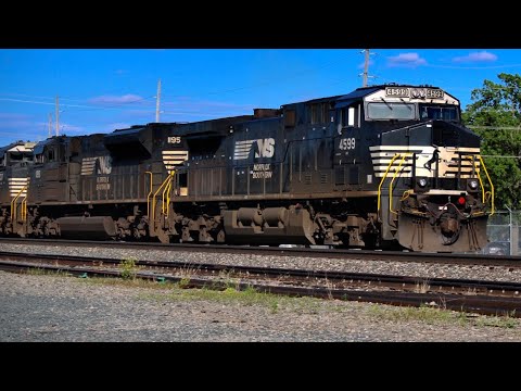 NS 13Q passes Bryan at MP 342 with odd K5LA! - YouTube