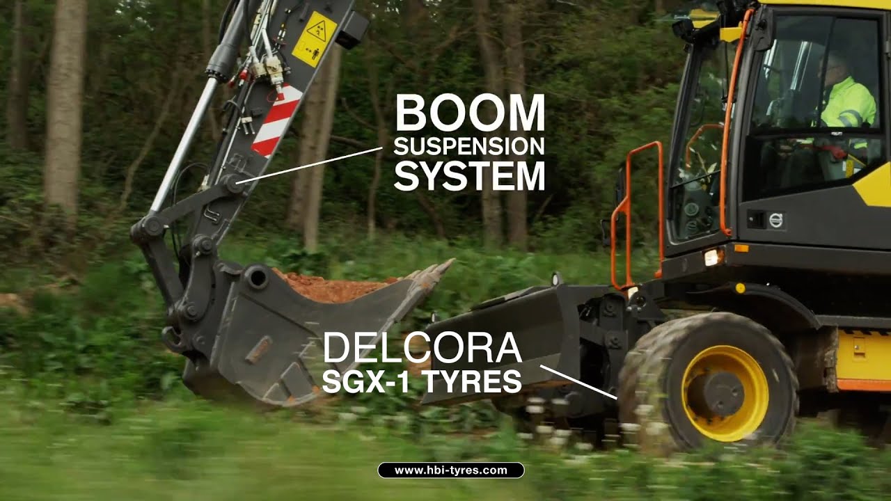 Volvo EWR170E with Delcora SGX-1 Excavator Tyres - YouTube