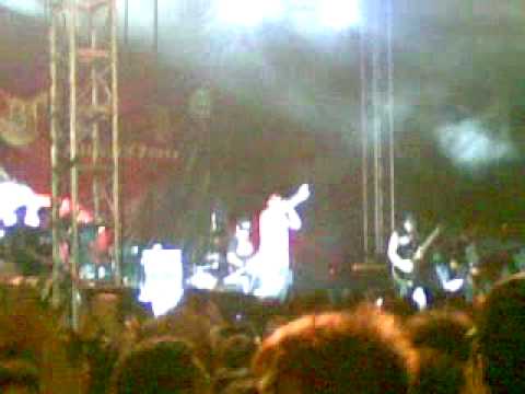 Slapshock - Adios (live at muziklaban kick-off 2010) - YouTube