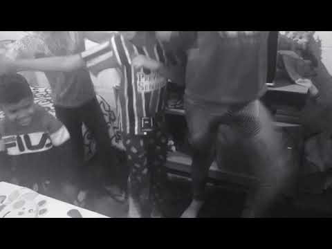 Fuleragem as meninas dançando 😍🤩