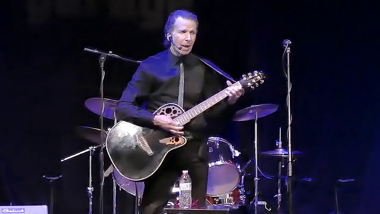 Richard Rappaport performs at The Arts Garage - YouTube