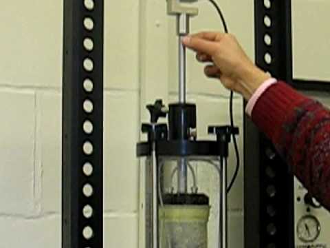 GeoComp - Triaxial - Running a Test (Part 3) - YouTube