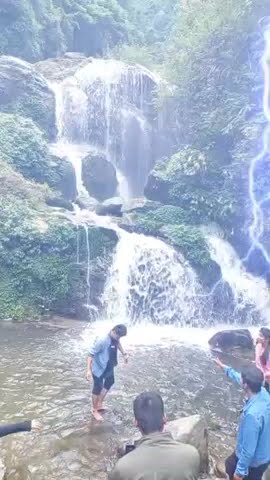 Darjeeling Chunnu summer waterfall 😊 - YouTube