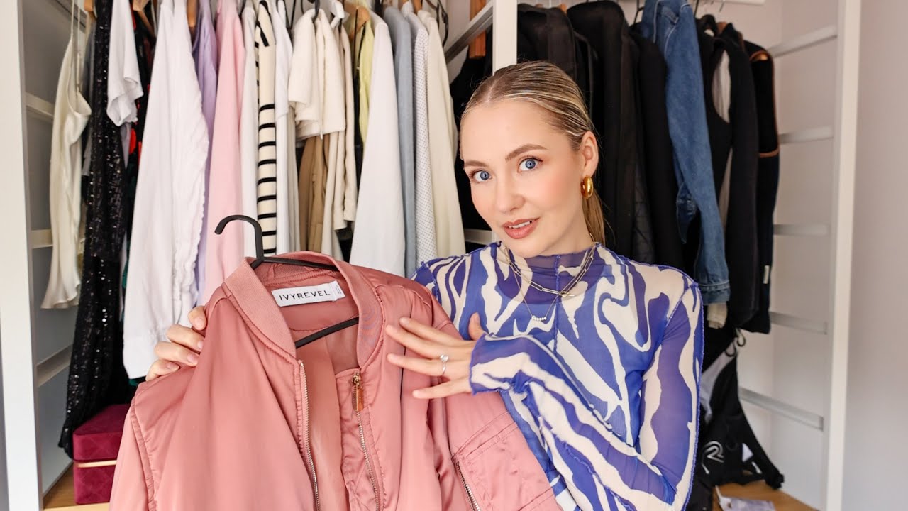 Closet Clear Out | DECLUTTERING before moving | Monika Cioch - YouTube