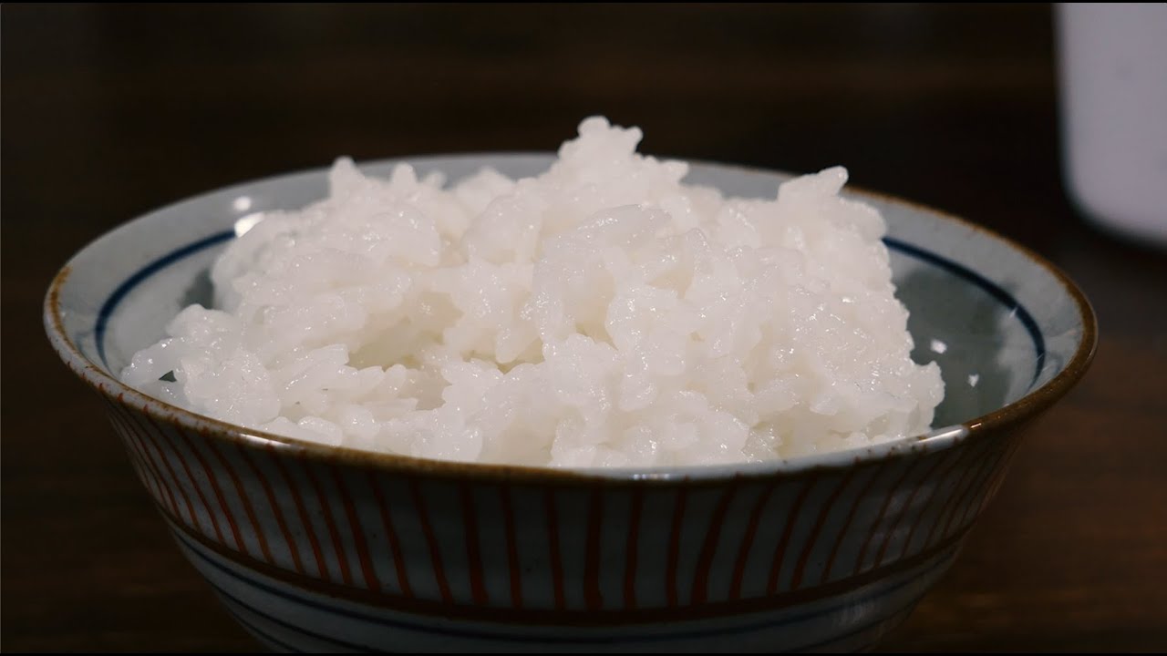 How to Cook perfect Rice easily in a pot - YouTube