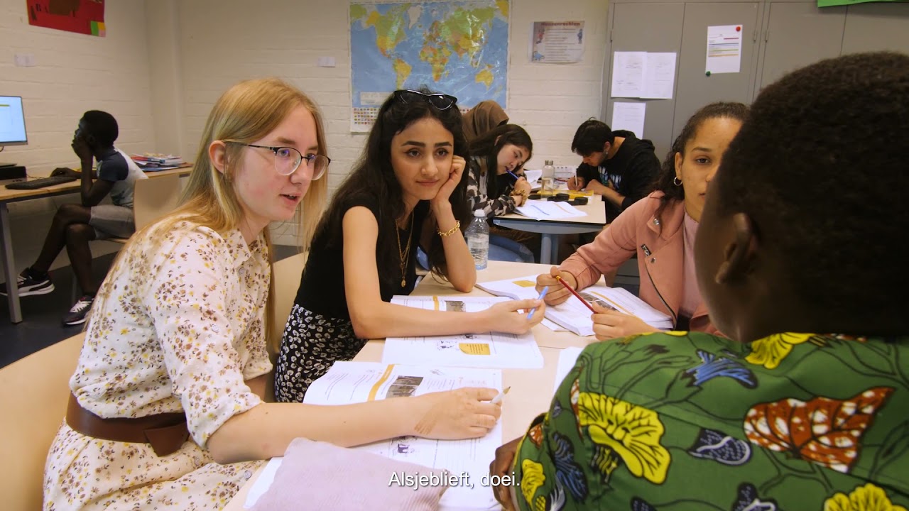 Een kijkje bij de Internationale Schakelklas (ISK) Groningen - YouTube