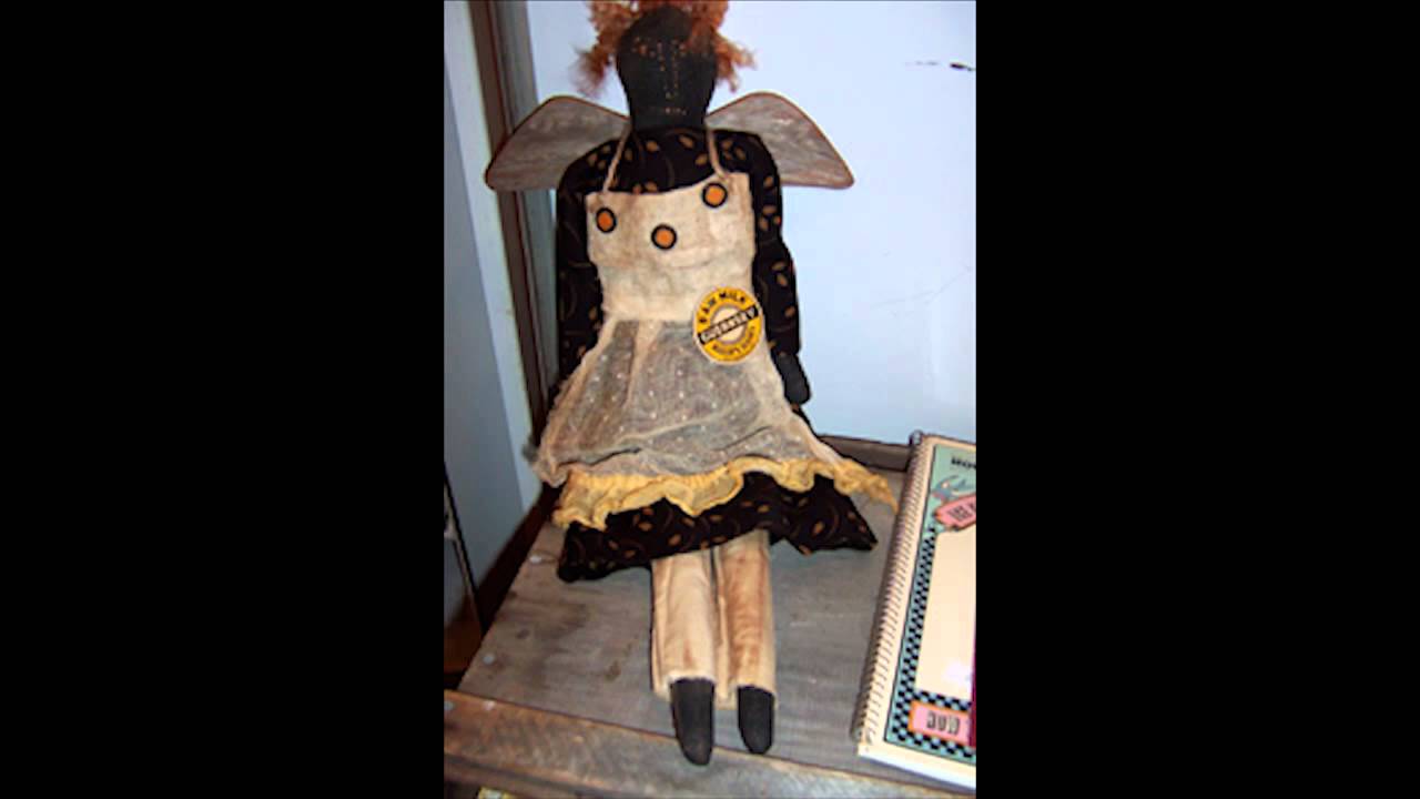 Carol's Country Corner Dolls - YouTube