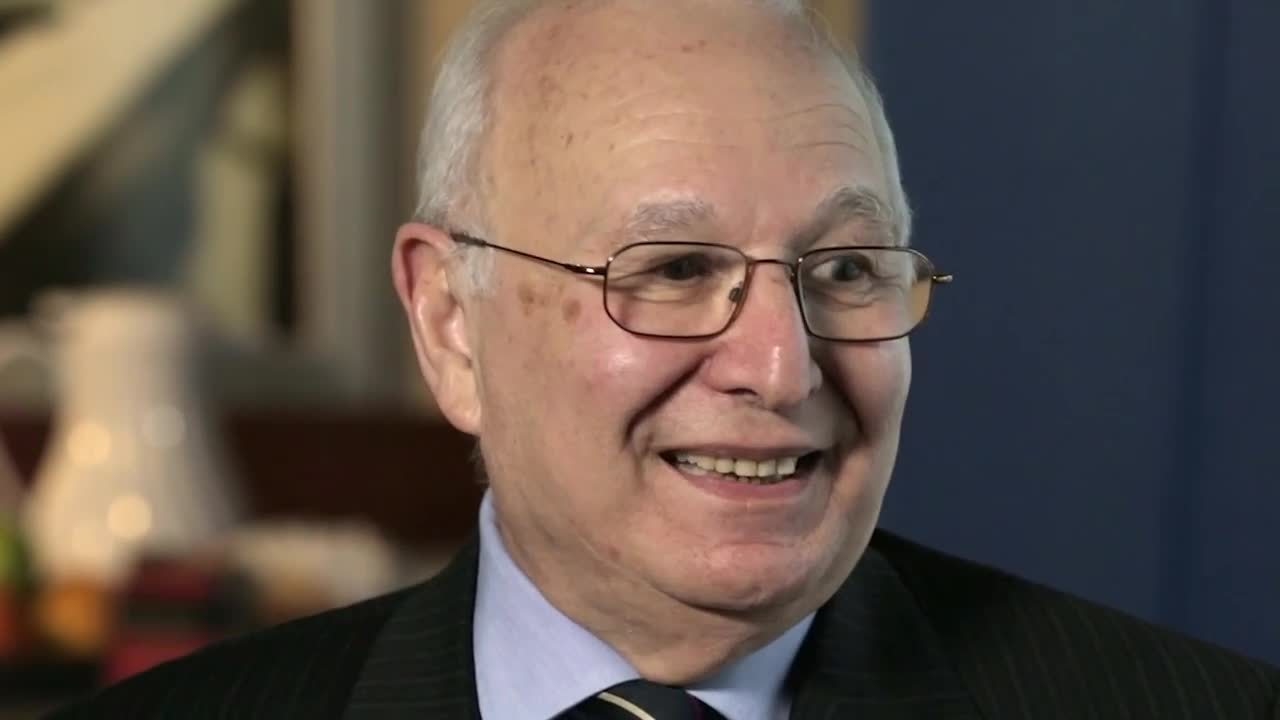 Rencontrez les experts médicaux rédacteurs pour UpToDate -- Dr Samuel Lévy - YouTube