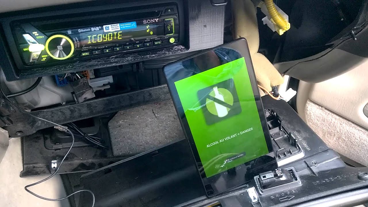 Tablette Nexus 7 Lexus GS300 - YouTube