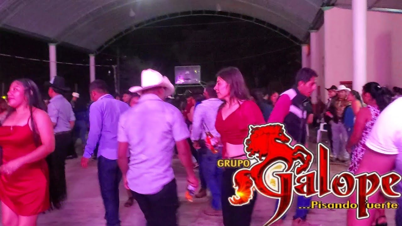 BAILE CON GRUPO GALOPE EN SAN PEDRO DEL RIO ZENZONTEPEC. - YouTube