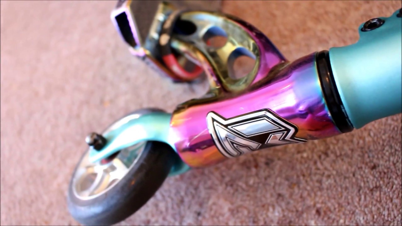 Scooter Review ¦ MGP VX7 Team LE Neochrome Edition - YouTube