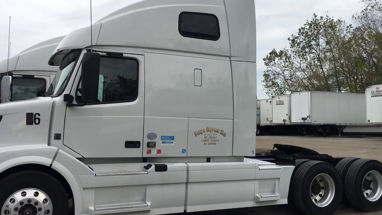 2016 Volvo 670 - YouTube