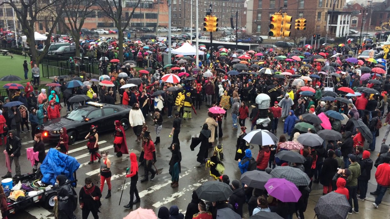 8th annual Marche du Nain Rouge returns to Detroit - YouTube