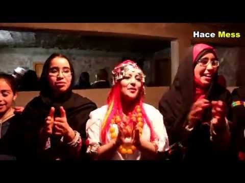 Ahidous, danse berbère marocaine.