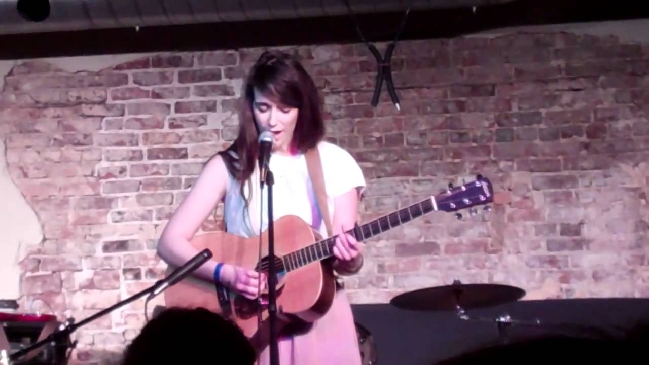 "Bones," Amy Godwin live at The 567 - YouTube