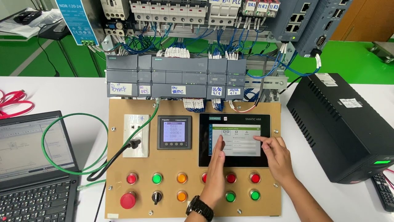 Connect PLC with MTP 700 Unified Comfort - YouTube